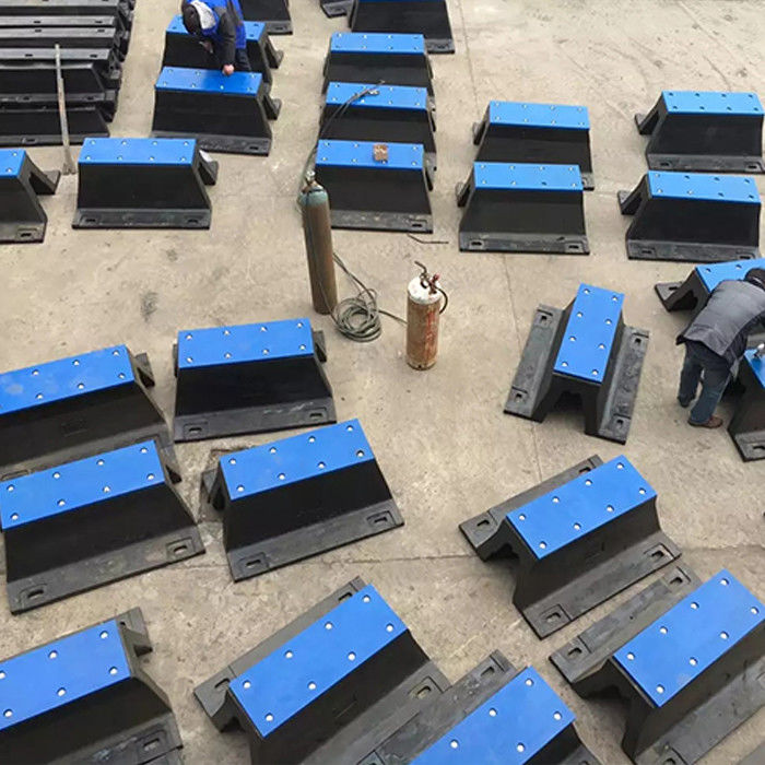 V Type Dock Mounted Fenders Wear Resisting Anti Collision