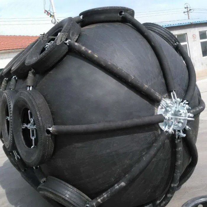 Pneumatic Marine Rubber Fenders 3.3*6.5M CTN Type Air Block 50kPa