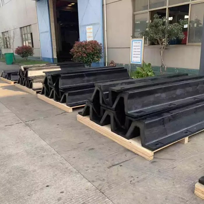 V Type Dock Rubber Fender NBR 800 Safety Boat Mooring Fenders